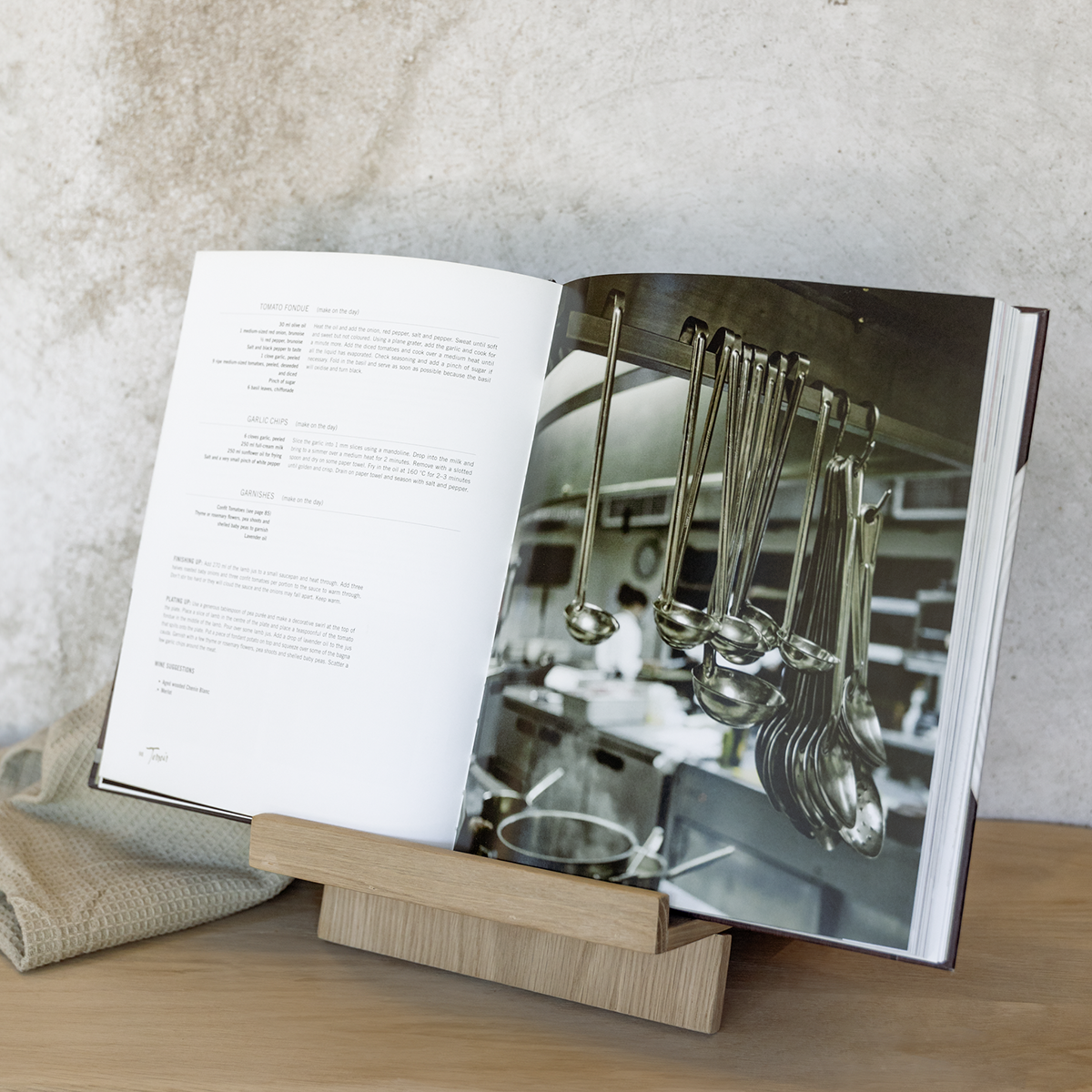 Cookbook Stand | Oak – Kuier Collection